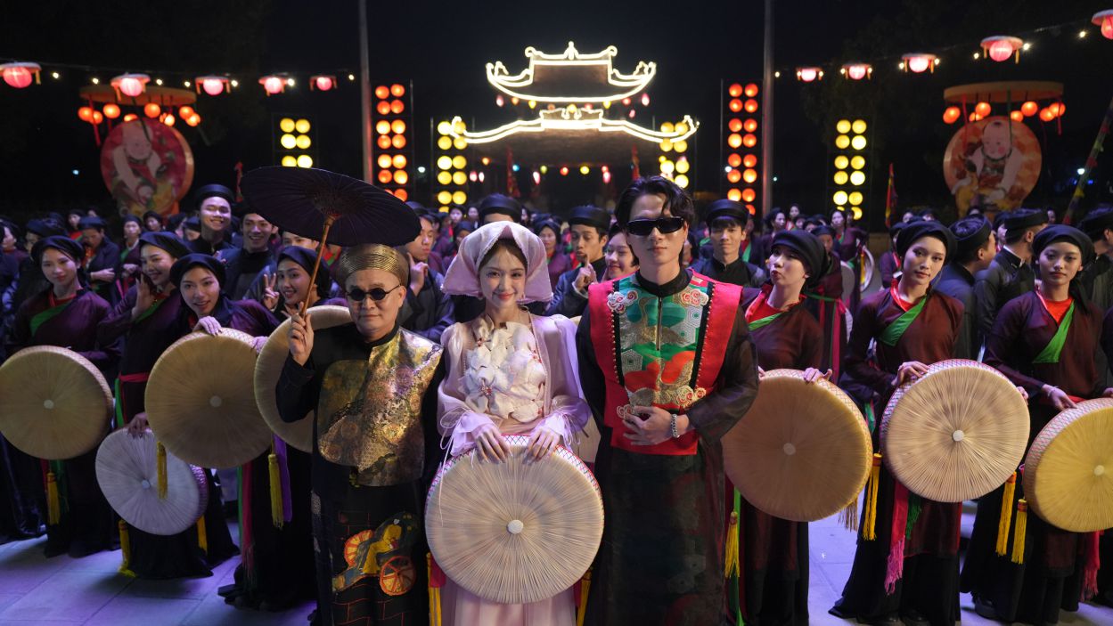 MV Bắc Bling của Hòa Minzy: Du lịch địa phương ‘tái sinh’